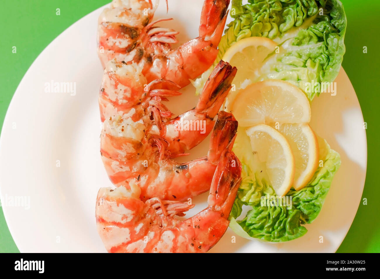 Ready to eat, cooked prawns Stock Photo - Alamy