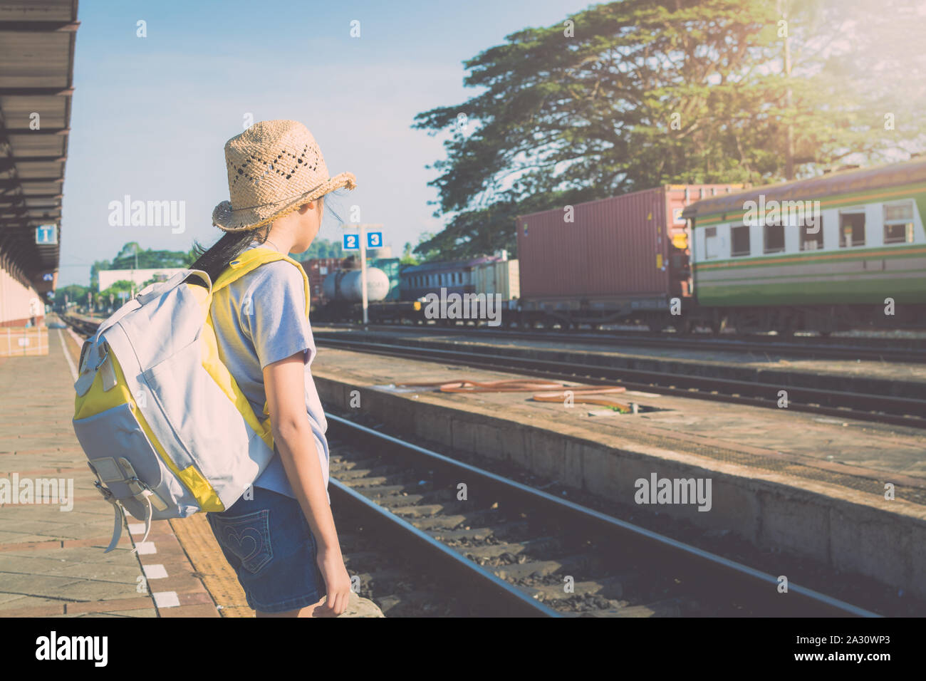 Girl train platform hi-res stock photography and images - Alamy