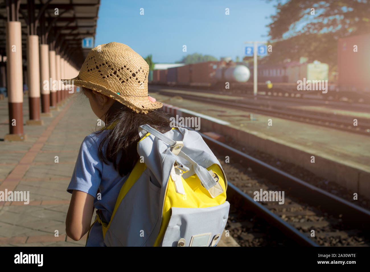 Girl backpacker railway hi-res stock photography and images - Alamy