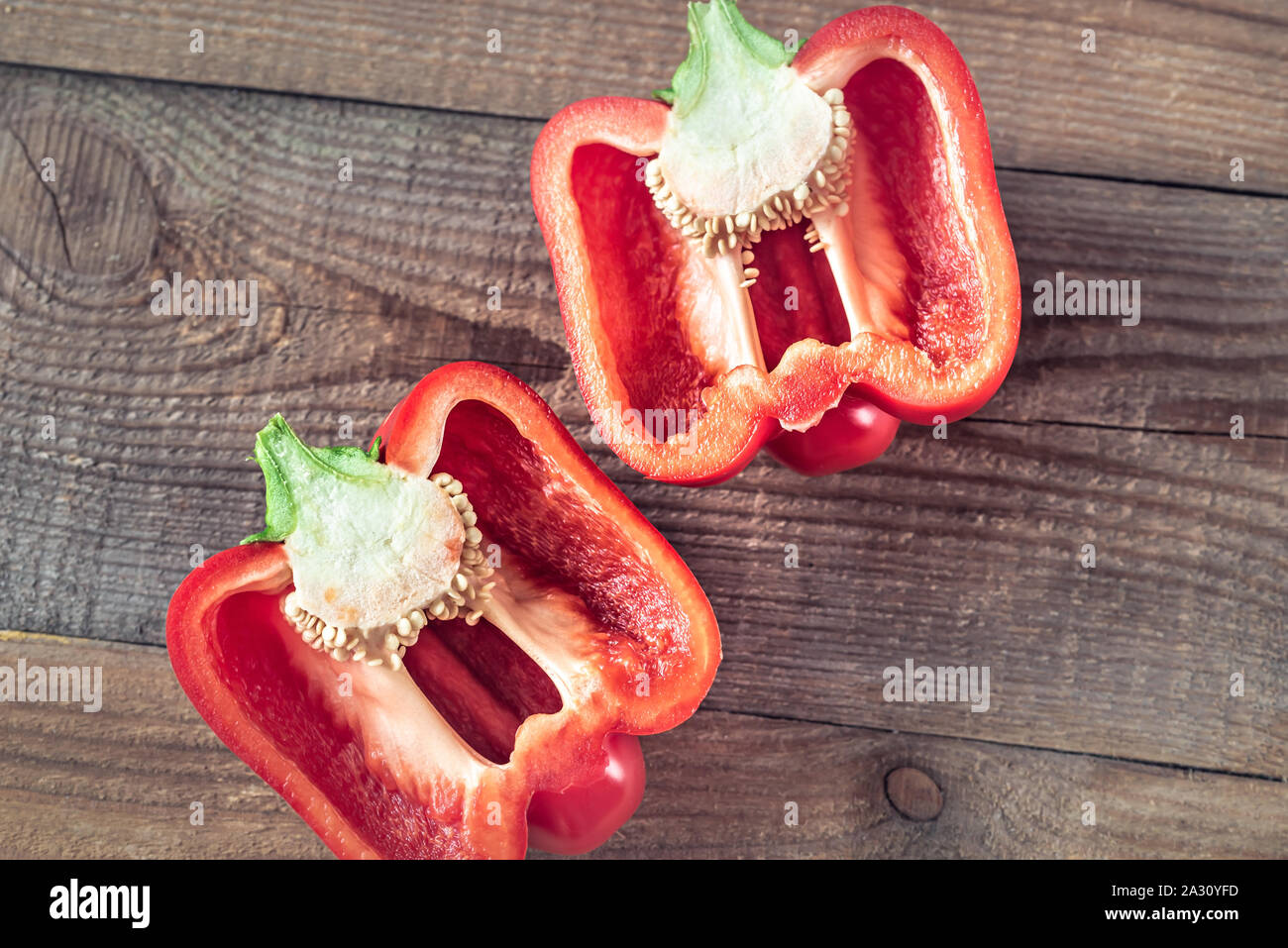 Fresh bell pepper: cross section Stock Photo - Alamy