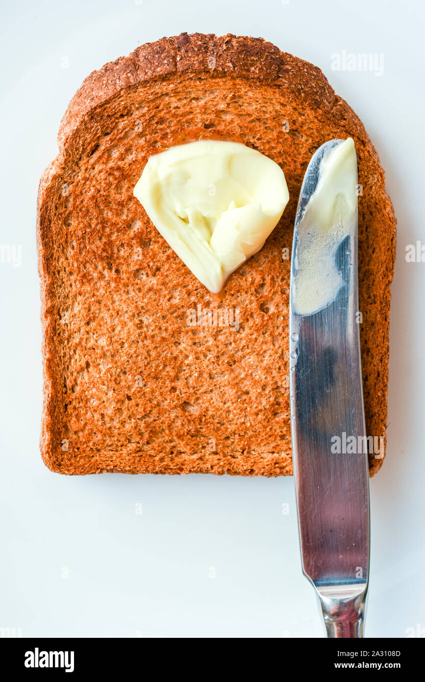 Plain toast knife on plate hi-res stock photography and images - Alamy