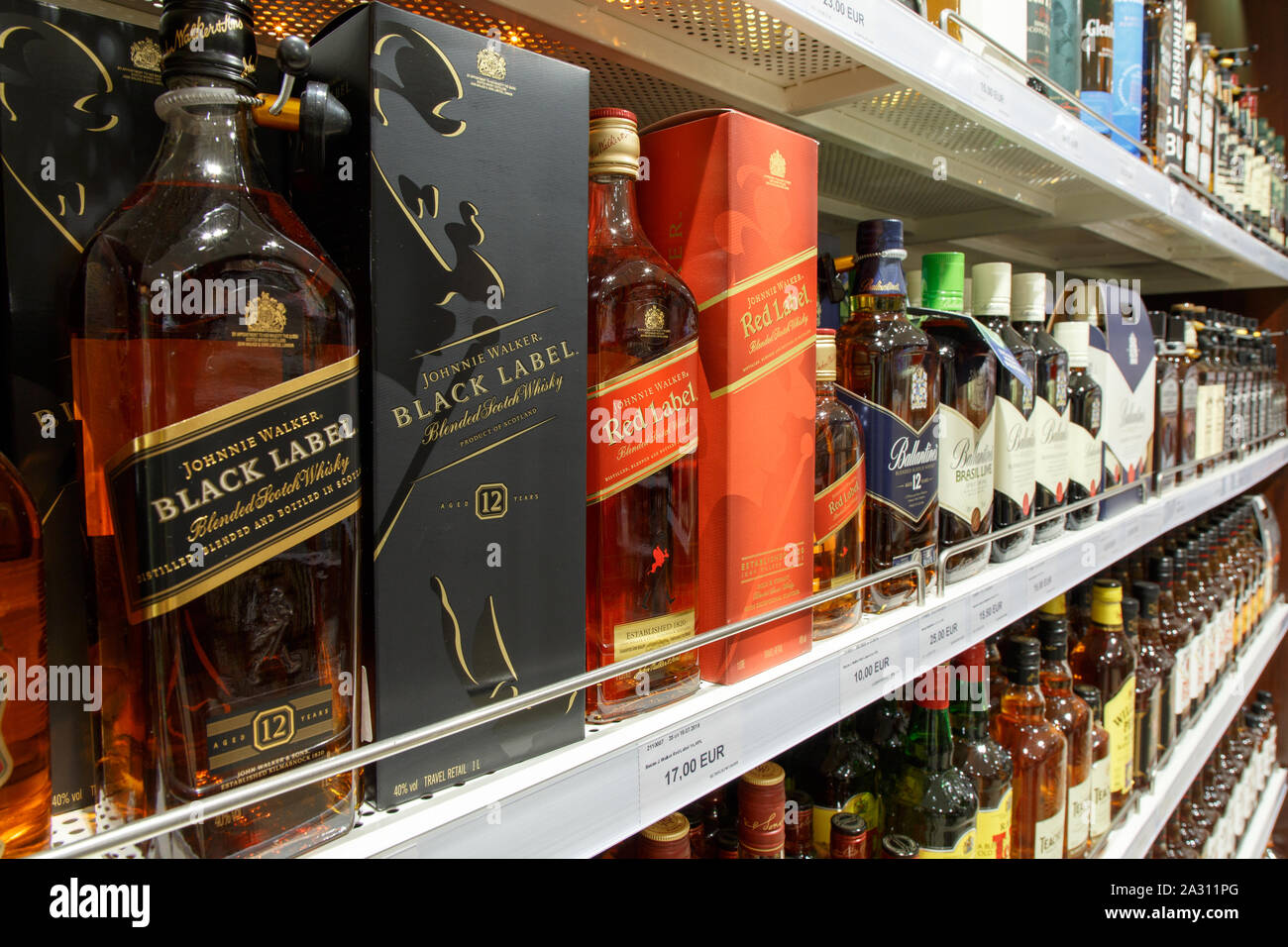 Alcohol and cigarettes and supermarket hi-res stock photography and ...