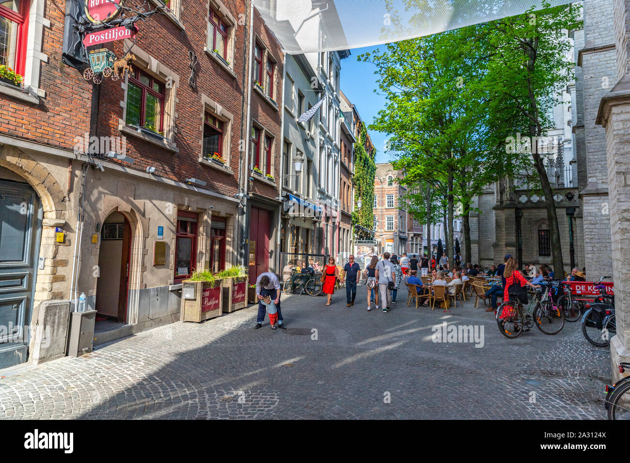 Street view in Antwerp, Belgium Stock Photo - Alamy