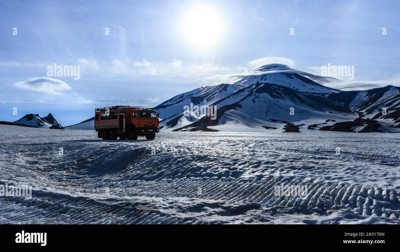Expedition truck hi-res stock photography and images - Alamy