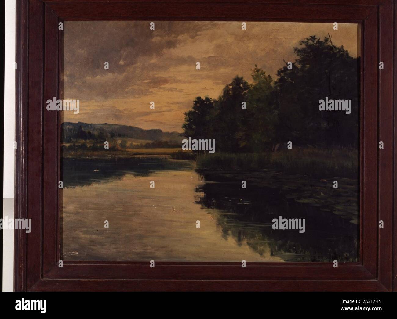 Camus de hi-res stock photography and images - Alamy