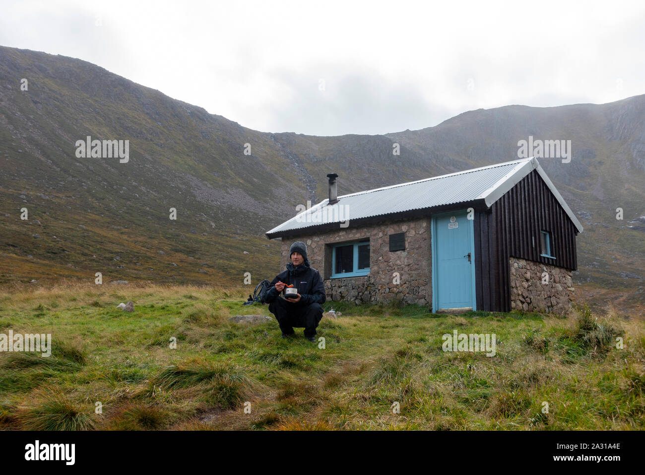 Hutchison Memorial Hut bothy on Glen Derry route in the Cairngorms ...
