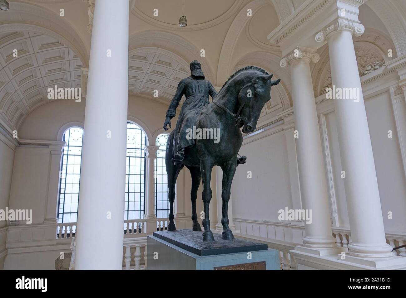 Leopold ii equestrian statue hi-res stock photography and images - Alamy