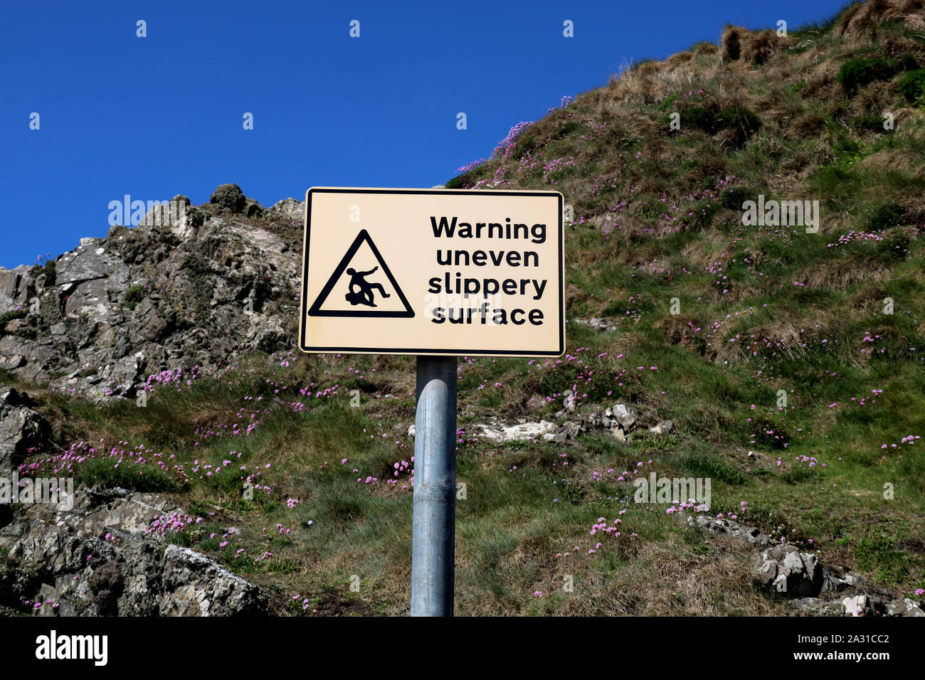 Uneven surface warning sign hi-res stock photography and images - Alamy
