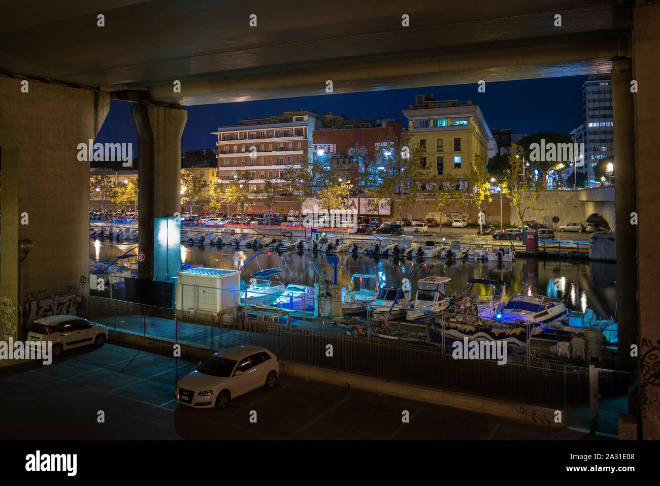 Aterno Pescara river by night, Pescara, Abruzzo, Italy, Europe Stock ...