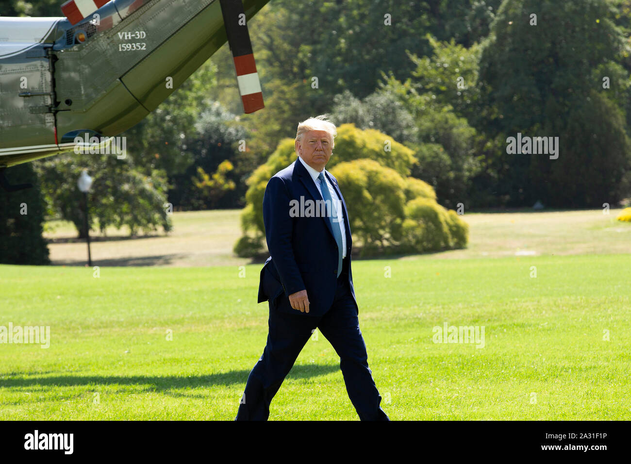 United States President Donald J. Trump arrives back to the White House ...