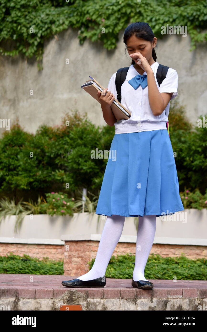 Sad crying pretty teen girl hi-res stock photography and images - Alamy