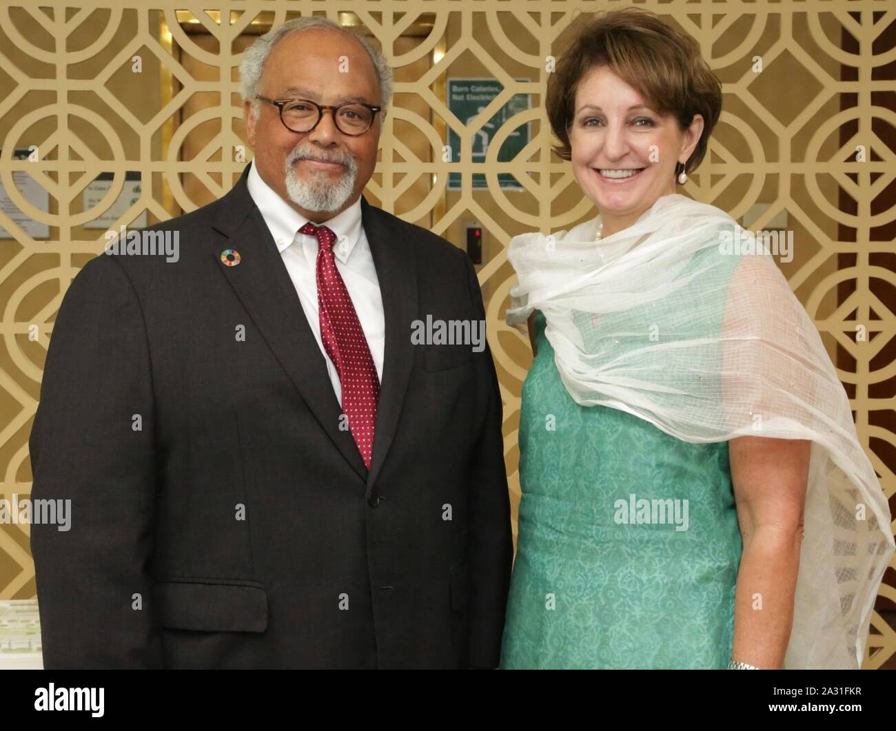Eric Goosby with MaryKay Carlson - 2017 Stock Photo - Alamy
