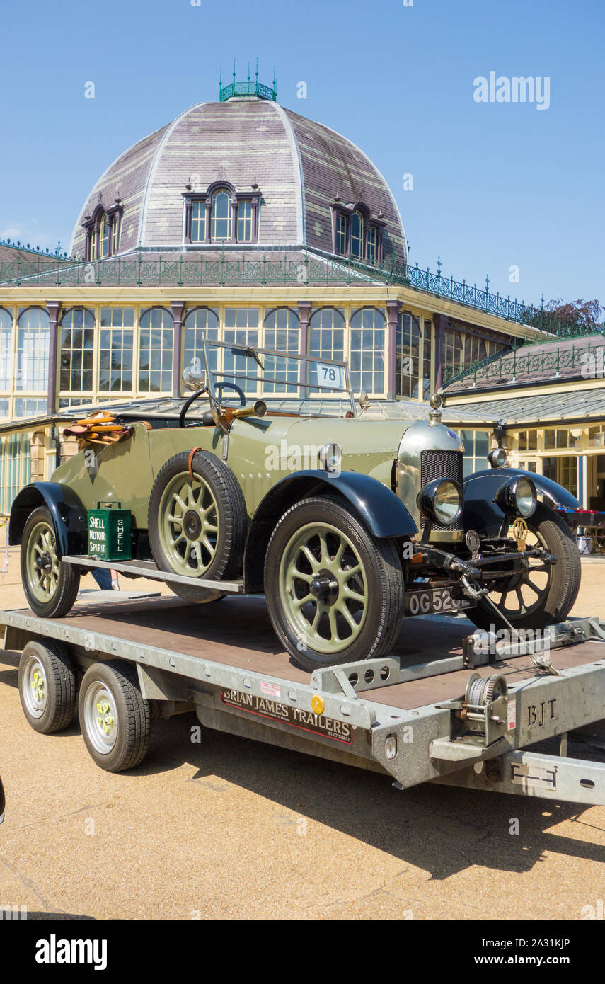 Bullnose Morris classic vintage motorcar after attending a classic car ...