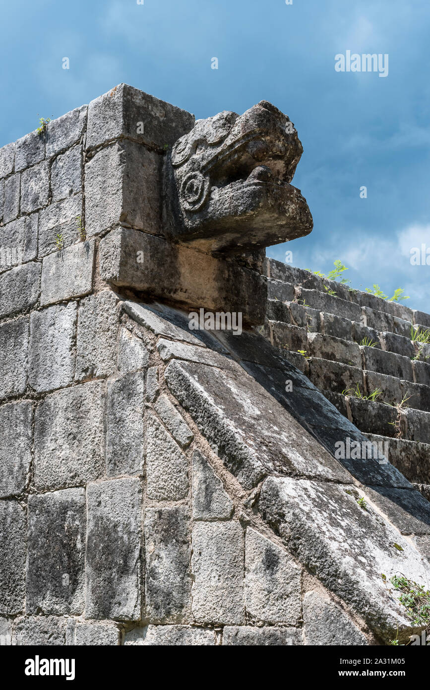 Mayan pyramid of Chicken Izta in Yucatan, Mexico Stock Photo - Alamy