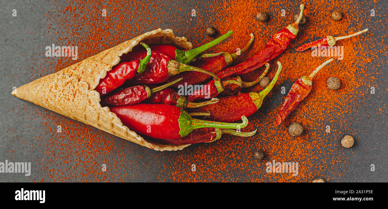 Loose peppercorns hi-res stock photography and images - Alamy