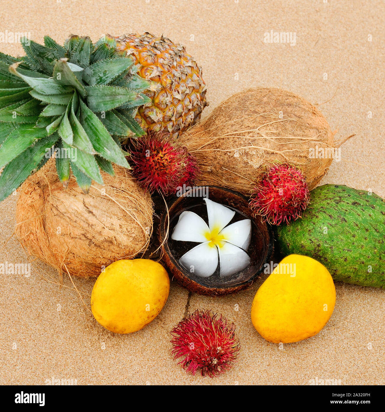 Mango beach beach resort hi-res stock photography and images - Alamy