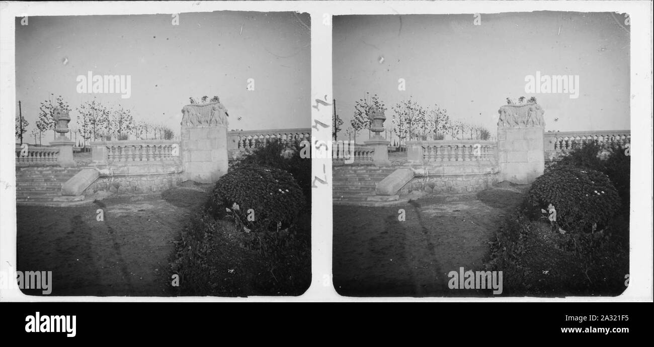 Escala i barana del parc de Montjuïc de Barcelona Stock Photo - Alamy