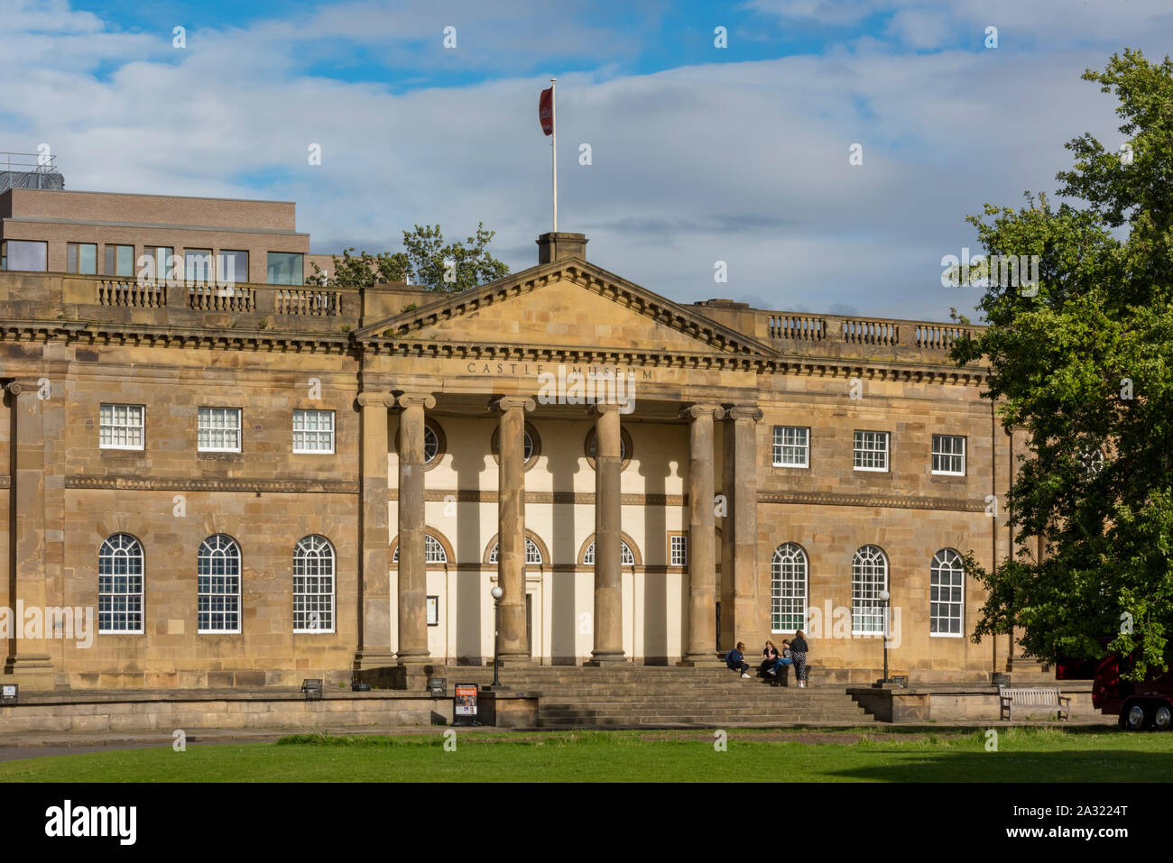 Visiting yorkshire landmarks hi-res stock photography and images - Alamy