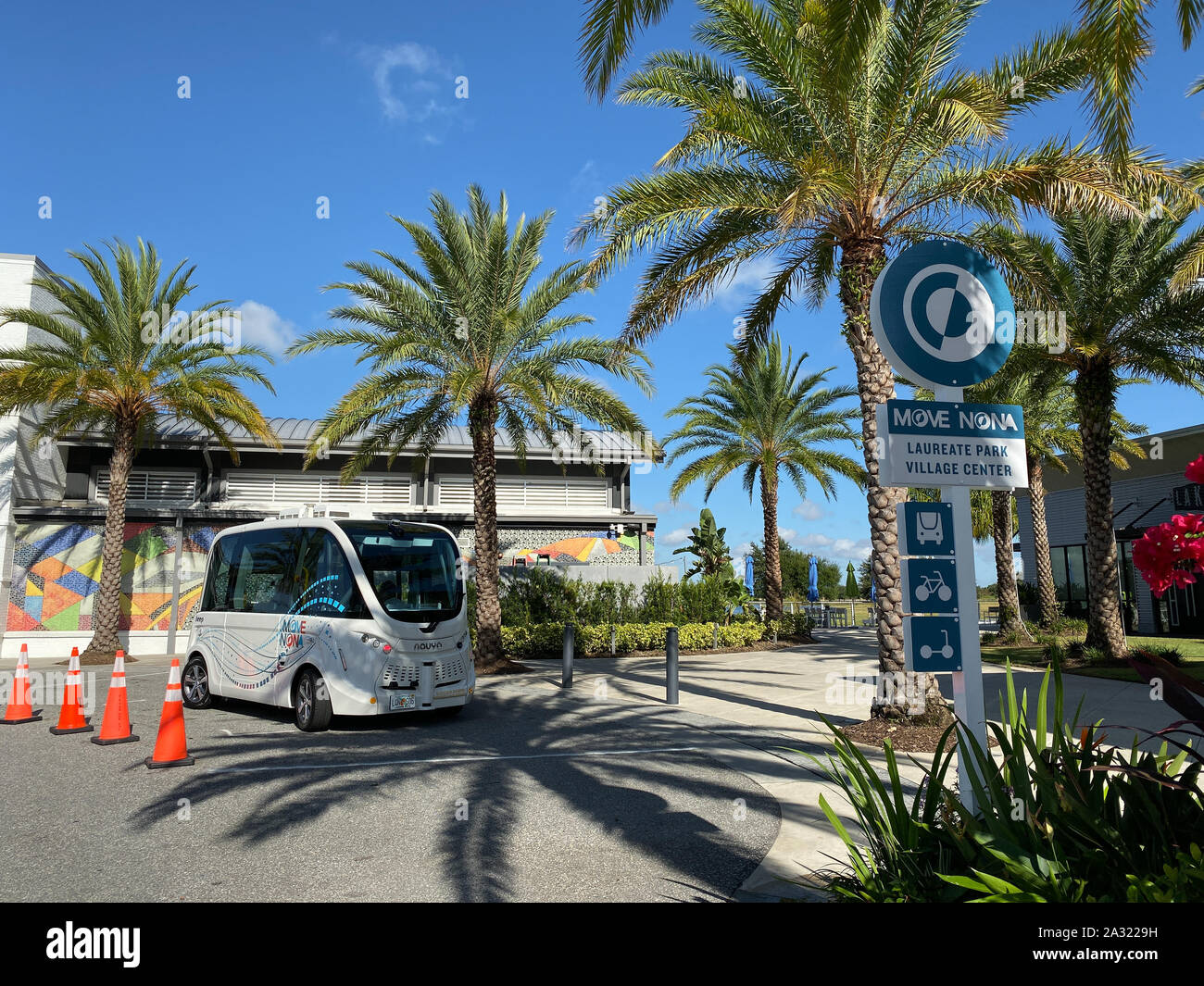Orlando, FL/USA-10/4/19: An autonomous vehicle called Beep at a shuttle ...