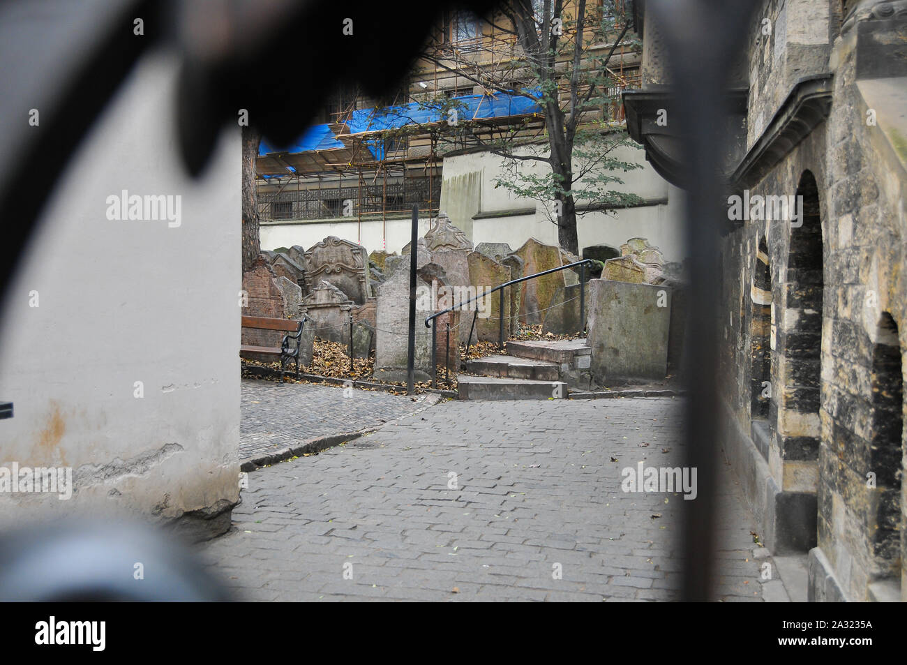 Prague czech cemetery old jewish medieval historical hi-res stock ...