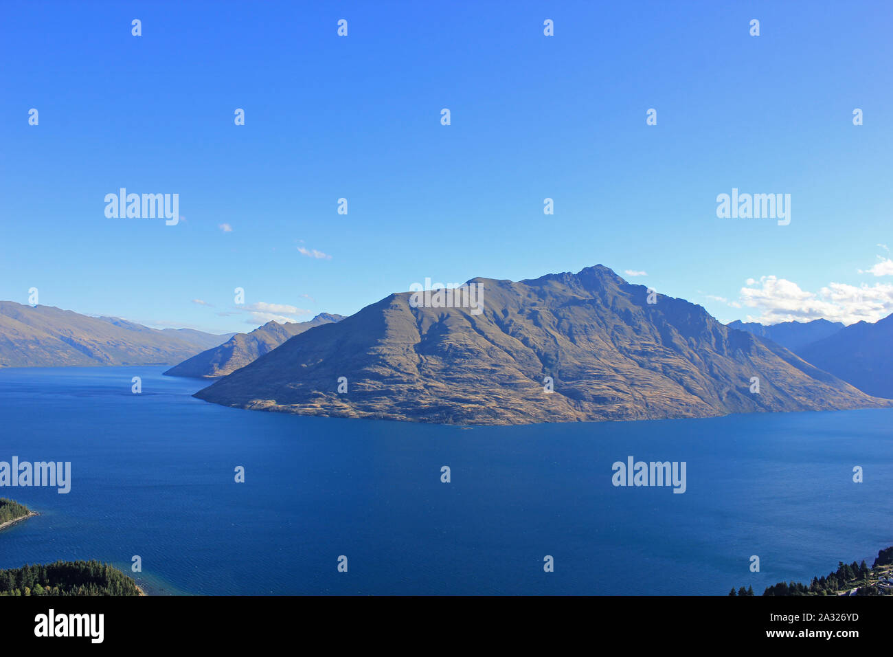Cecil peak hi-res stock photography and images - Alamy