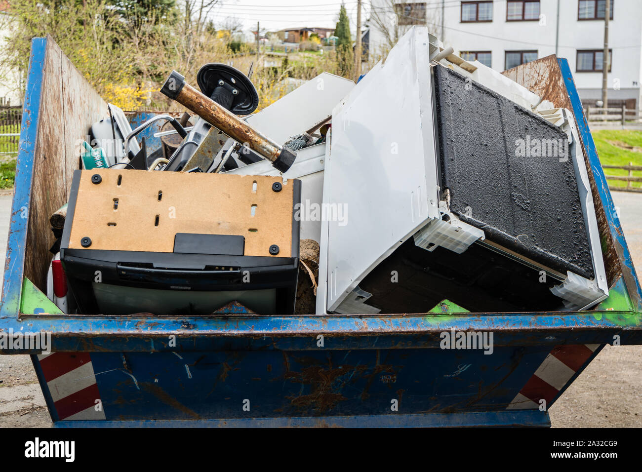 Containers electronic waste recycling hi-res stock photography and ...