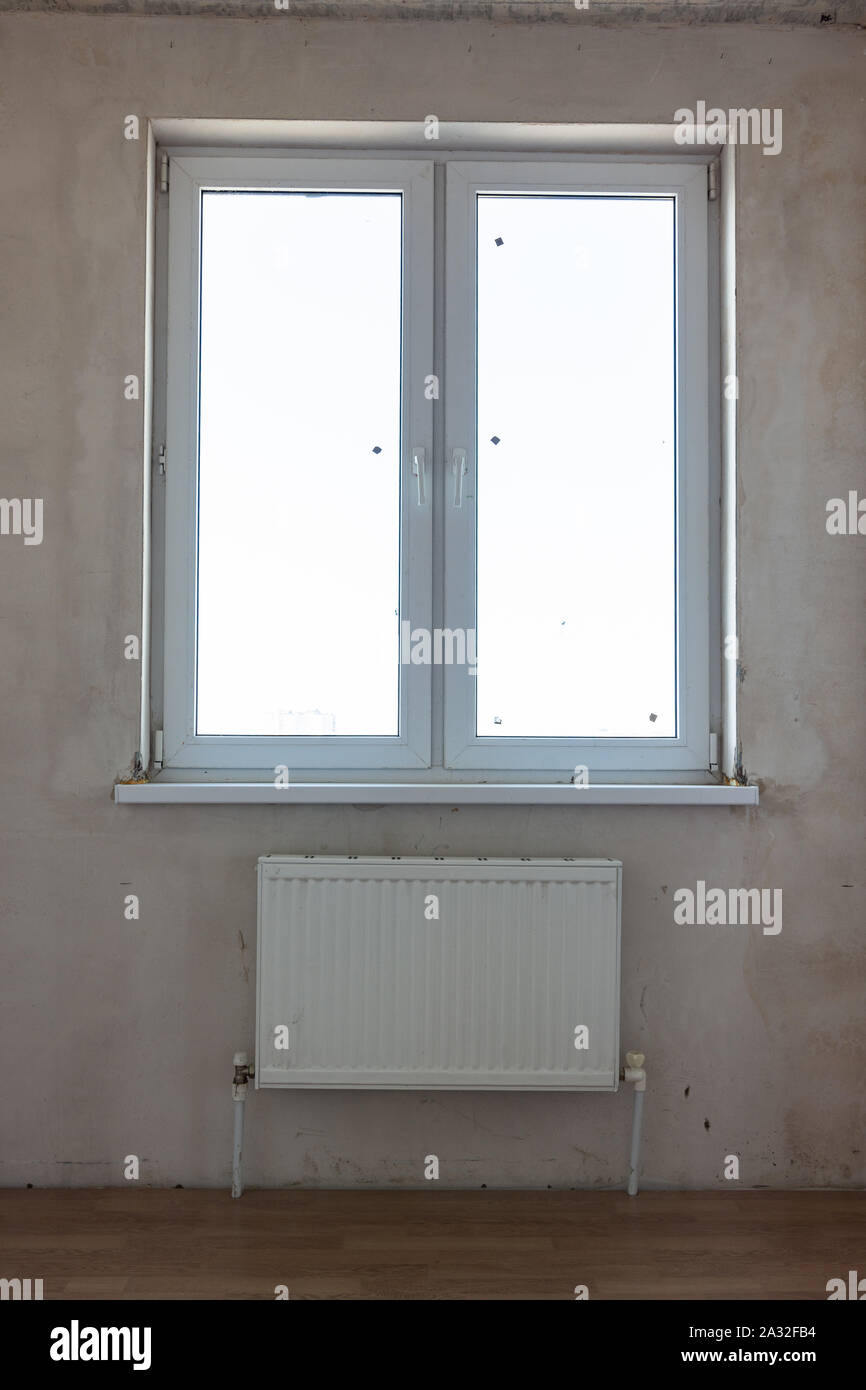 Unrepaired hi-res stock photography and images - Alamy