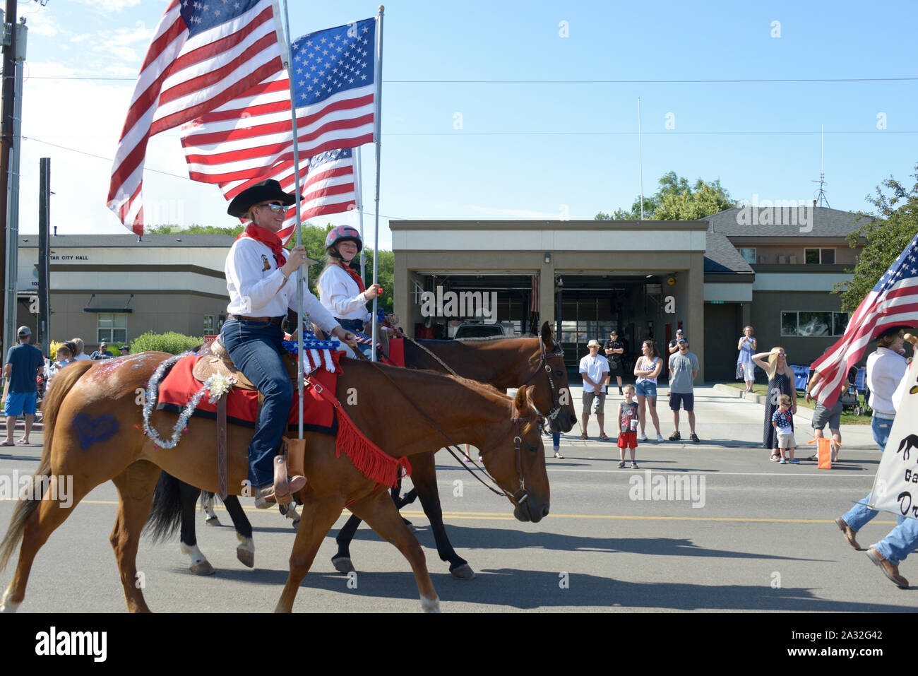 Mules, Horses, Horseback Riders, American flags, July 4, Independence ...