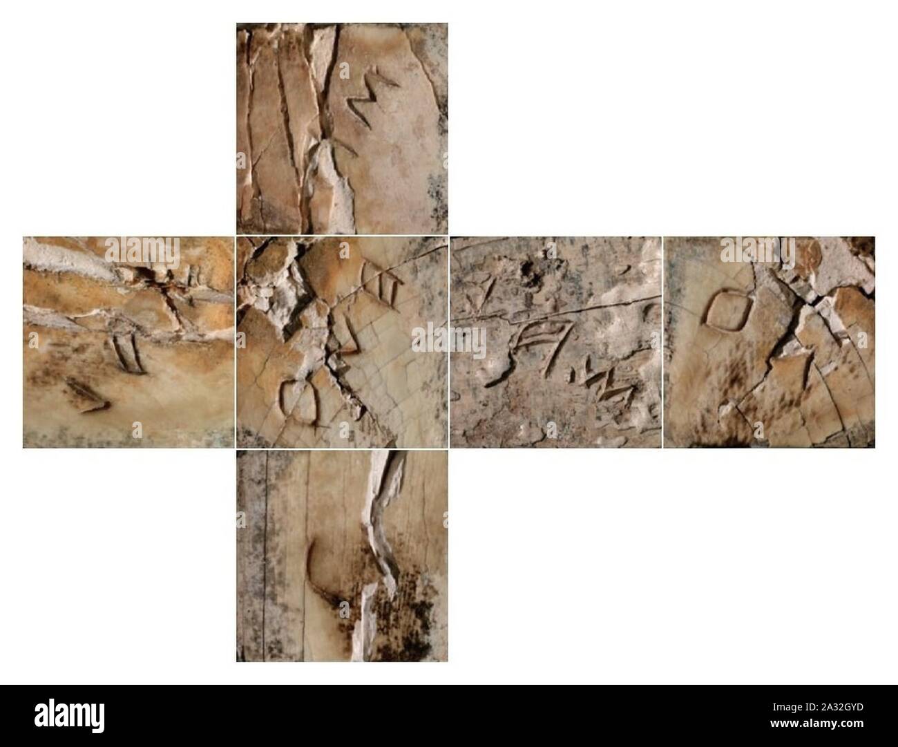 Etruscan dice from Tuscania 0 Stock Photo - Alamy