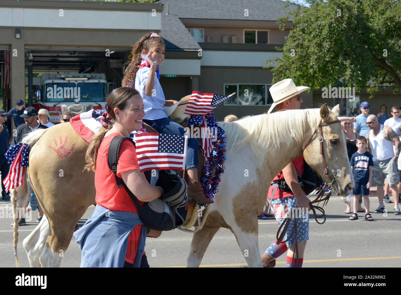 Mules, Horses, Horseback Riders, American flags, July 4, Independence ...
