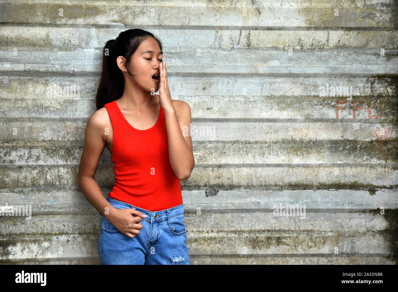 Asian girl is tired hi-res stock photography and images - Alamy