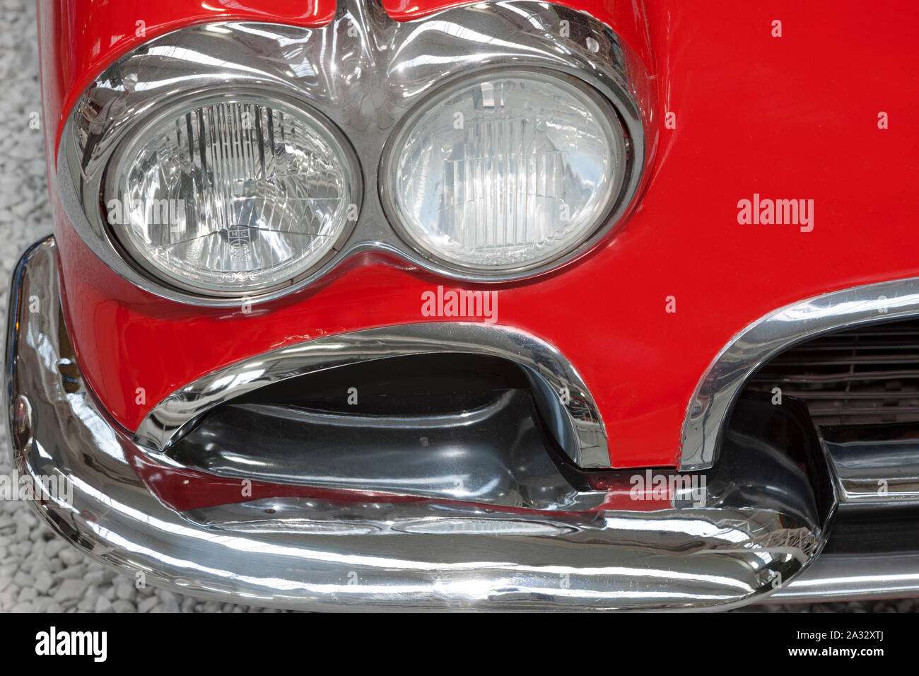 Vintage car front view hi-res stock photography and images - Alamy