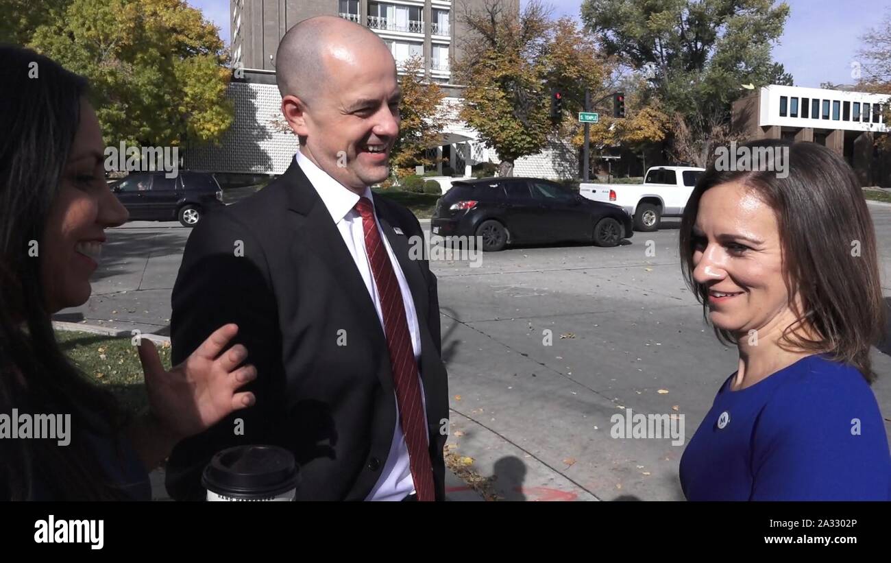 Evan McMullin and Mindy Finn joking Stock Photo - Alamy