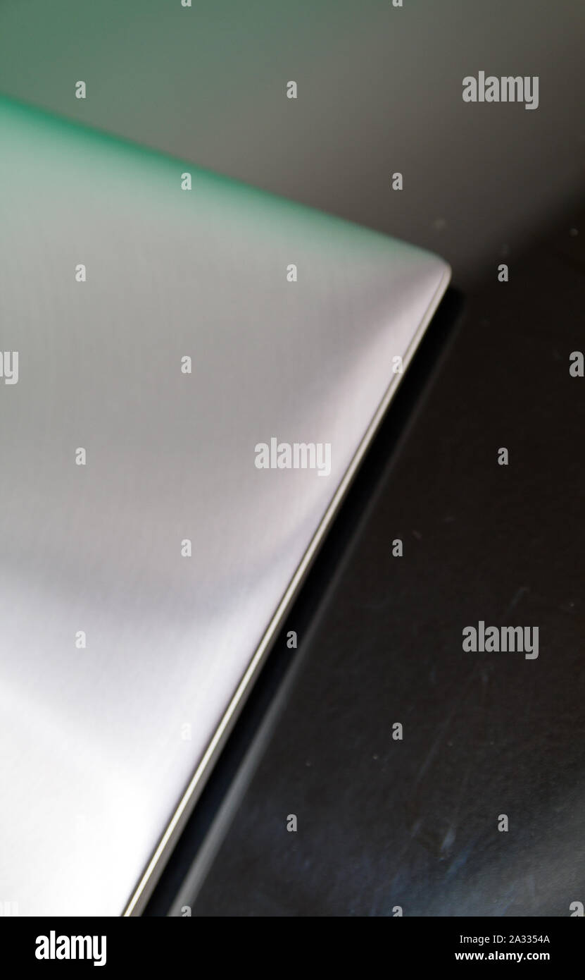 Open laptop blank reflective hi-res stock photography and images - Alamy