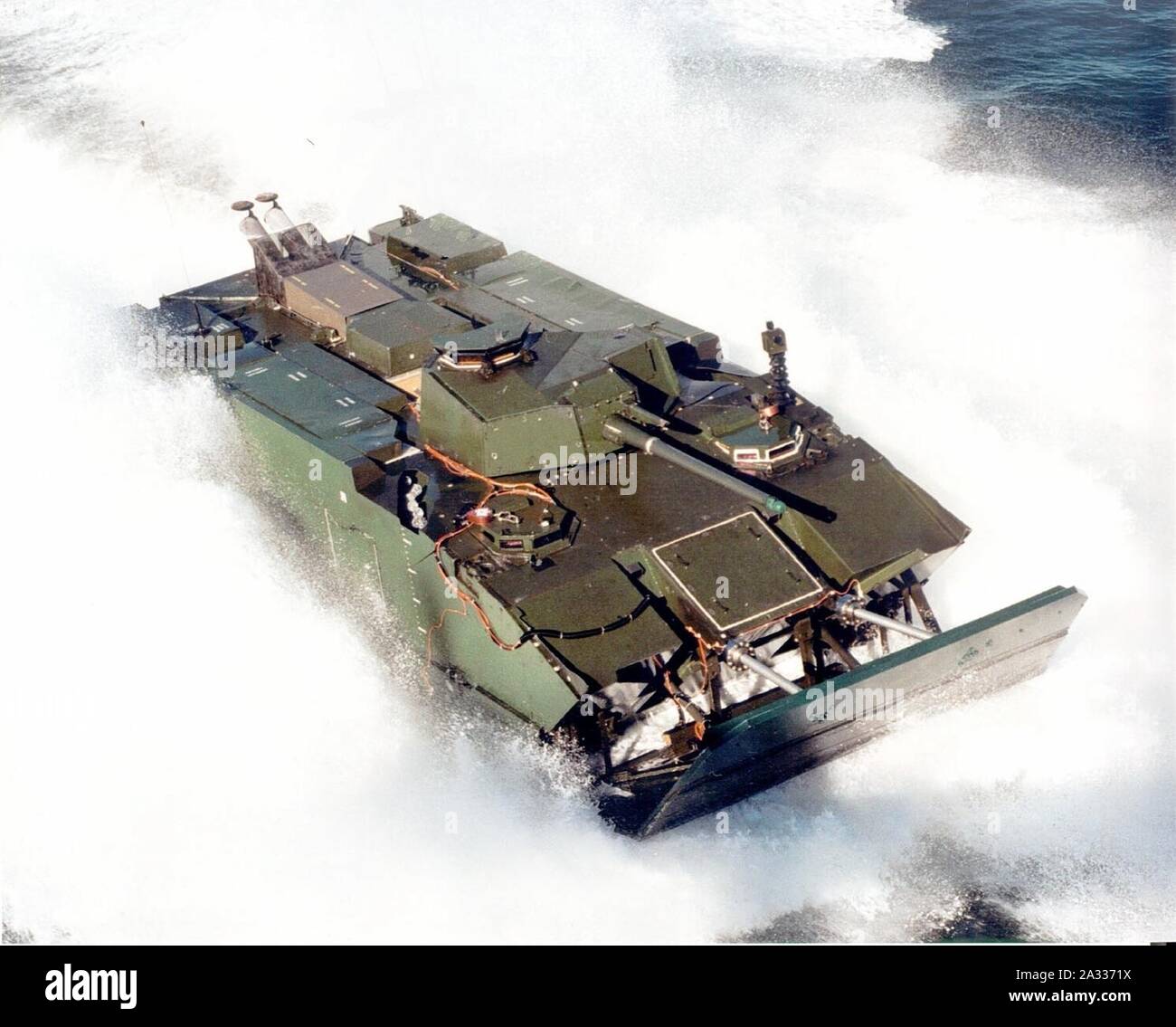 Expeditionary fighting vehicle hi-res stock photography and images - Alamy