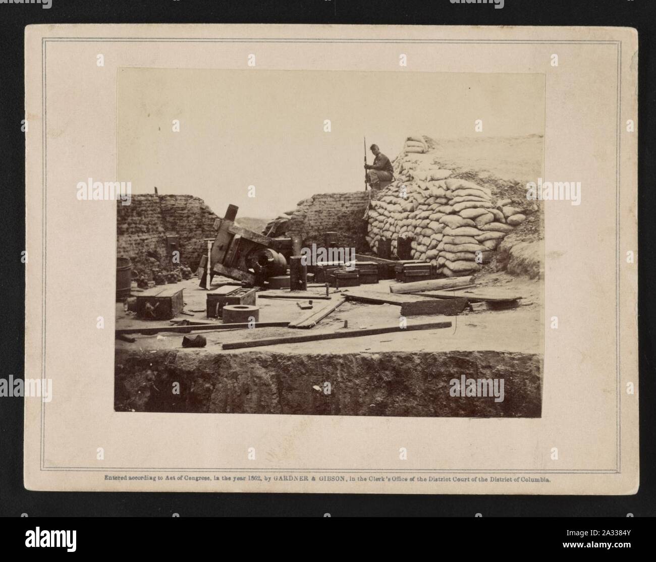 Exploded gun in Confederate battery, Yorktown Stock Photo - Alamy