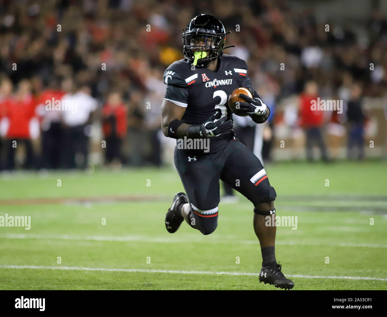 Michael warren hi-res stock photography and images - Alamy