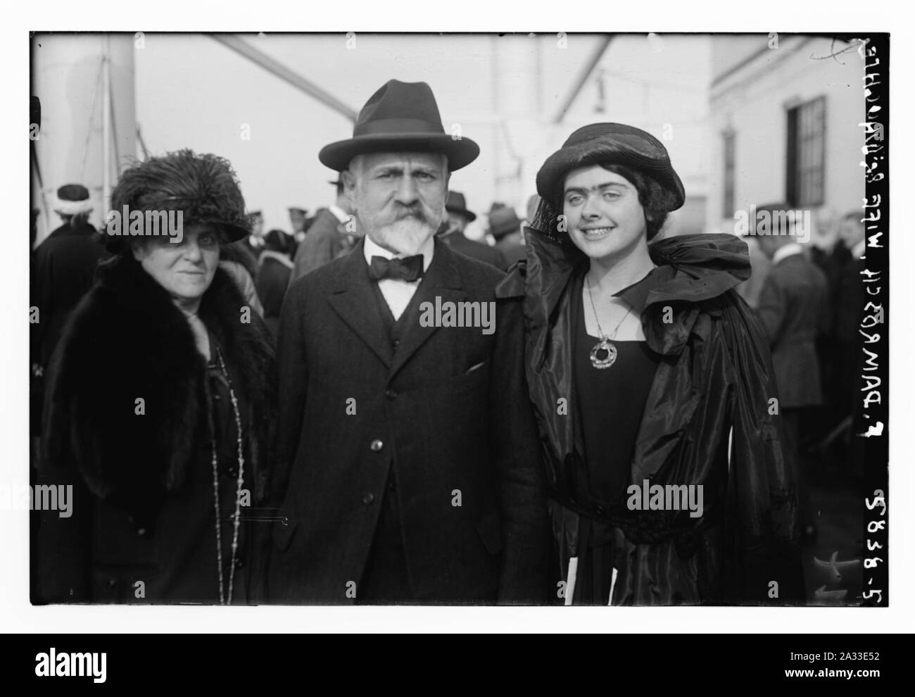 Damrosch hi-res stock photography and images - Alamy