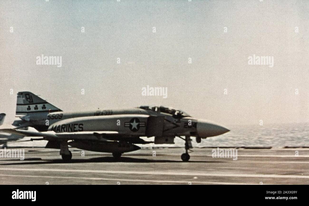 F-4J of VMFA-333 landing on USS America (CVA-66) in 1971 Stock Photo ...