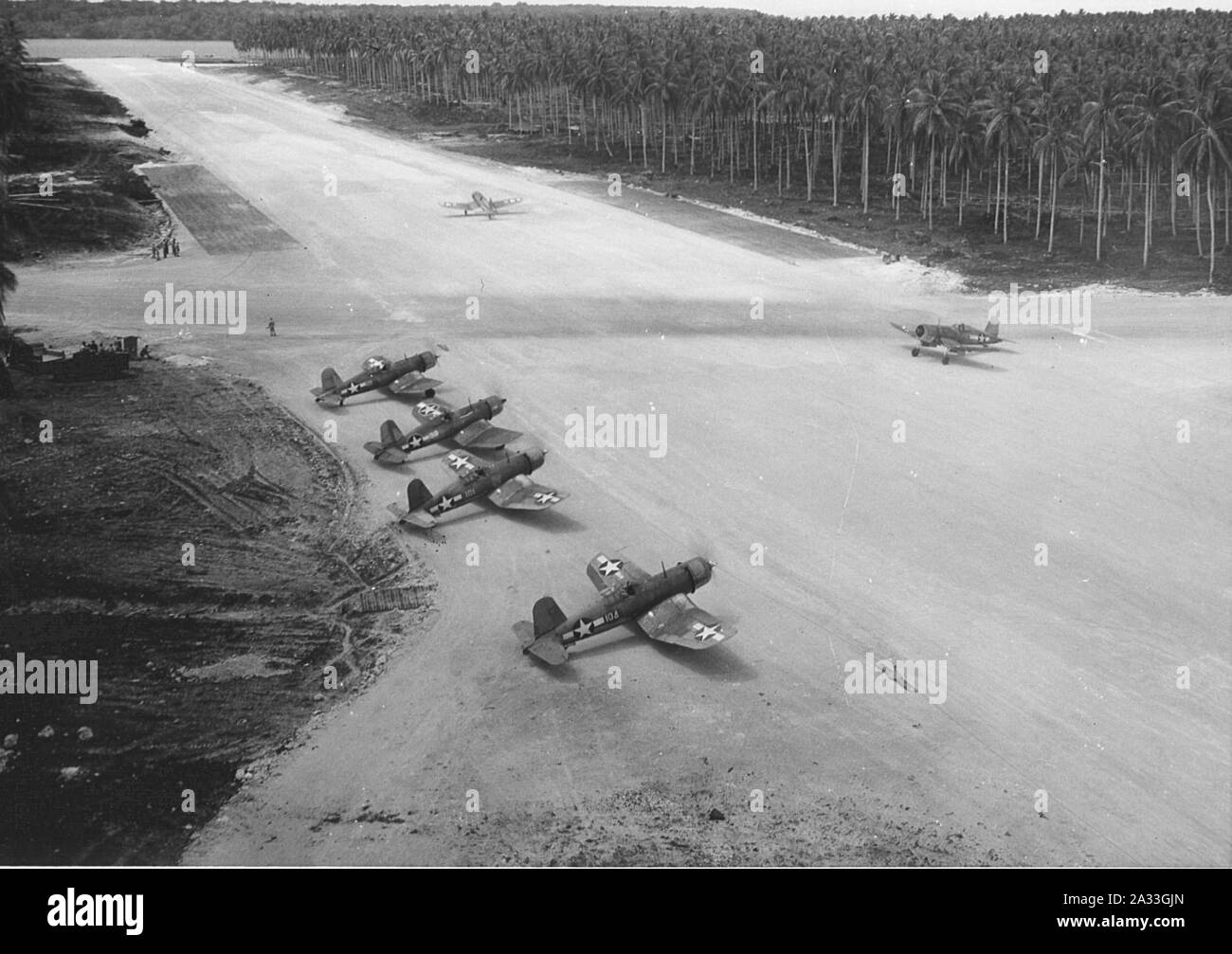 F4U Corsairs of VMF-123 on the Russell Islands 1943 Stock Photo - Alamy