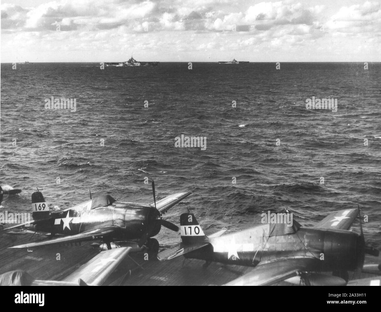 F6F-5s of VF-81 on USS Wasp (CV-18) 1945 Stock Photo - Alamy
