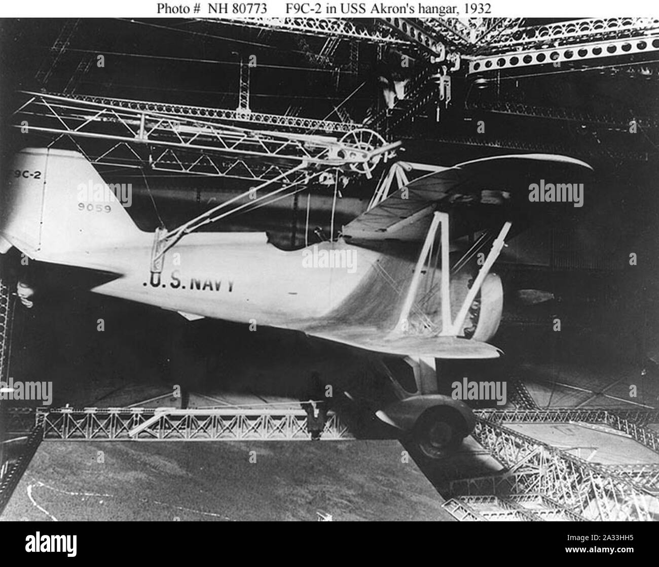Uss akron hi-res stock photography and images - Alamy