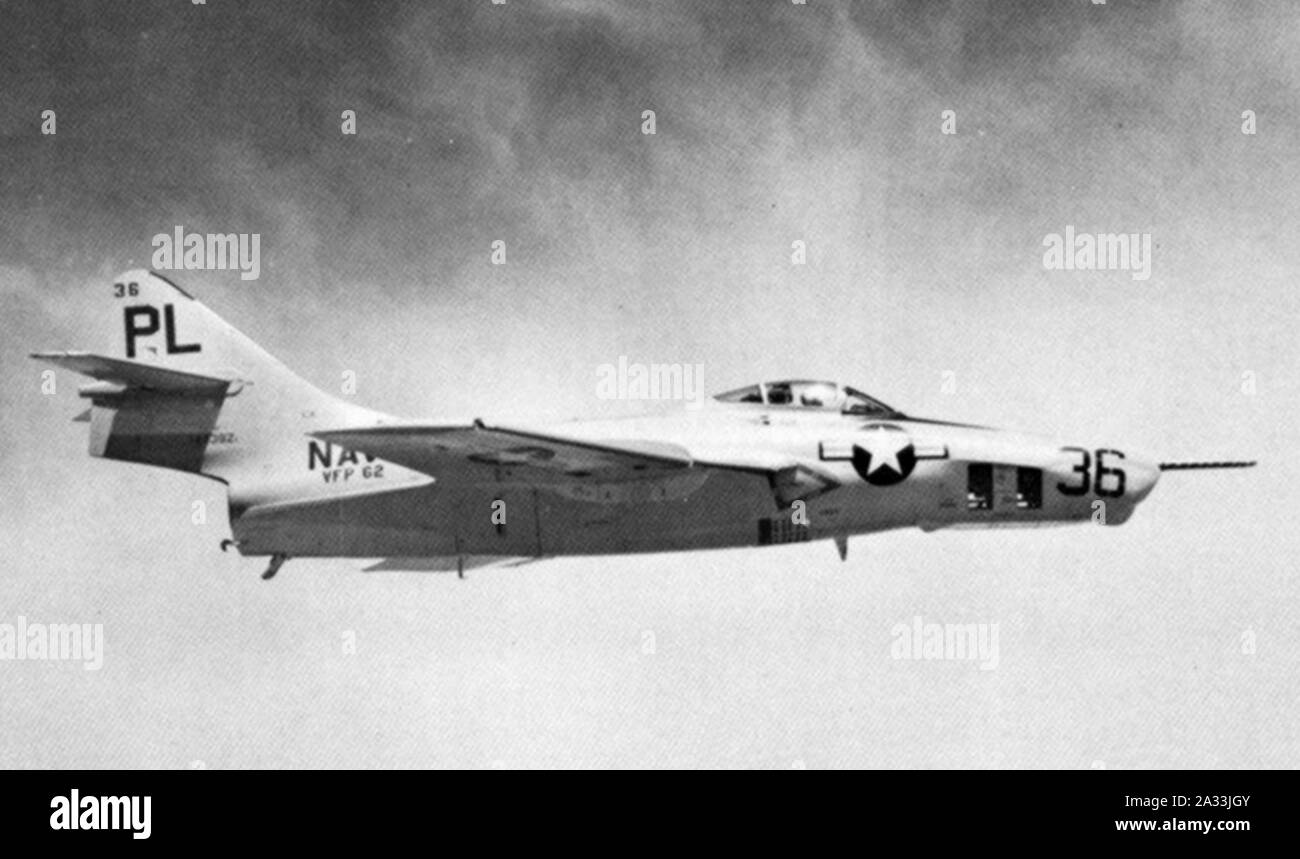 F9F-8P Cougar of VFP-62 in flight 1957 Stock Photo - Alamy