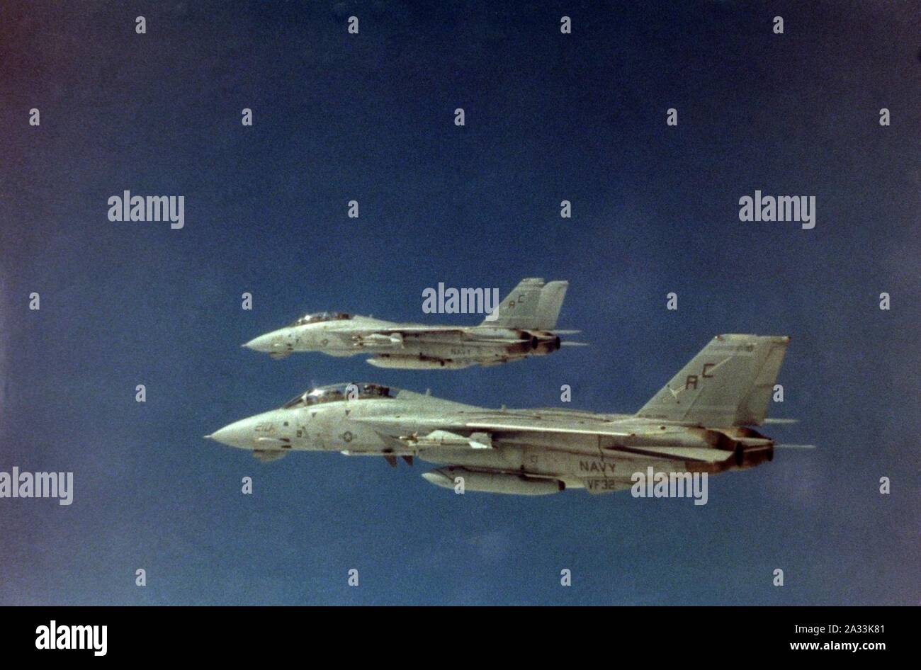 F-14A VF-32 Section 2 Stock Photo - Alamy