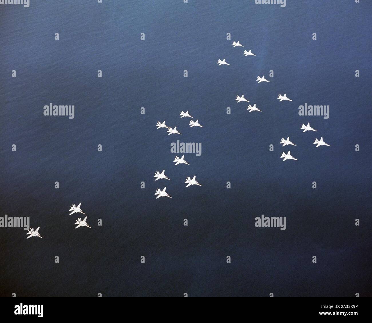 Jet formation hi-res stock photography and images - Alamy