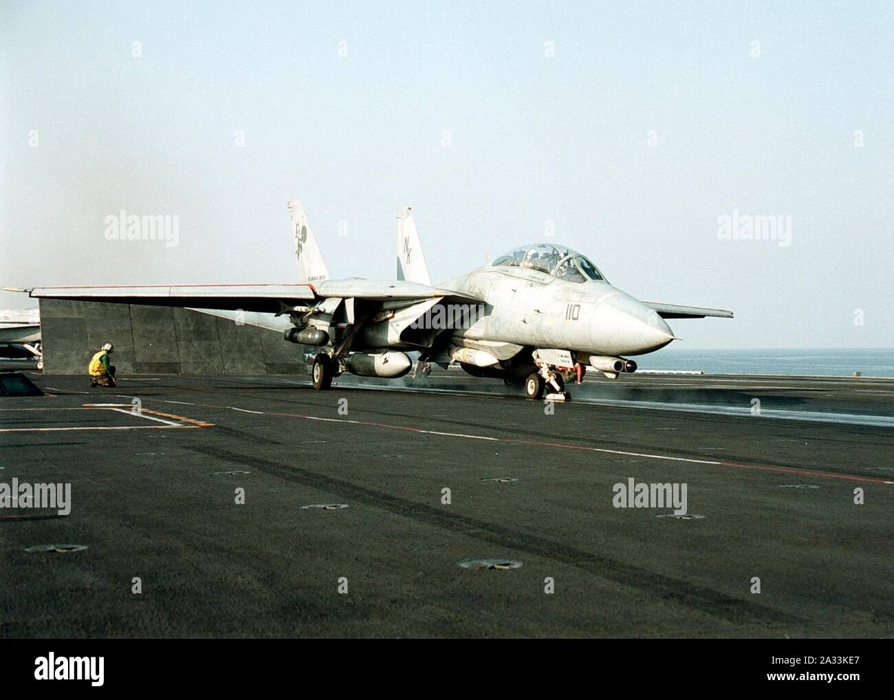 F-14D Tomcat VF-31 Launch - 1998 Stock Photo - Alamy