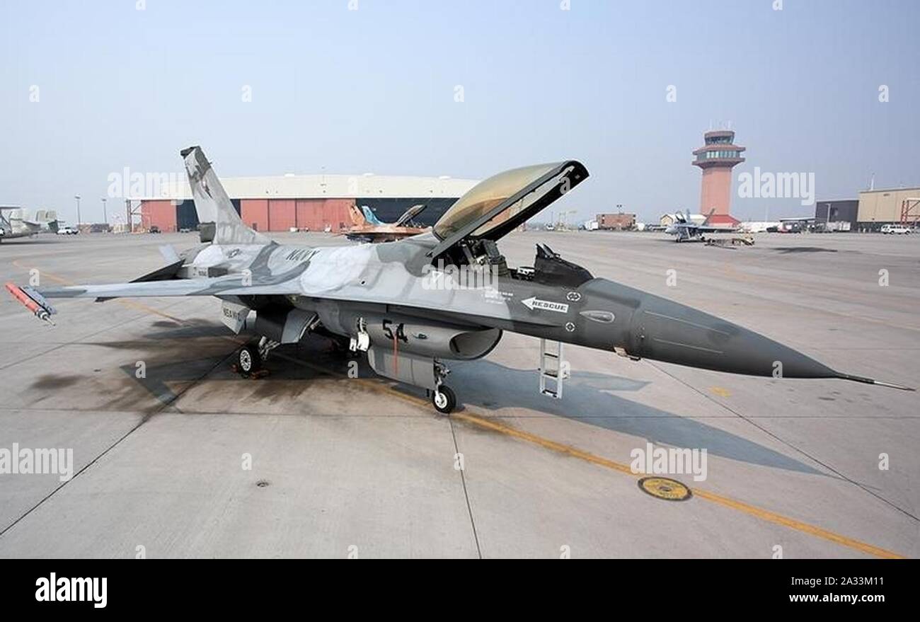 F-16A NSAWC at NAS Fallon fron view Stock Photo - Alamy