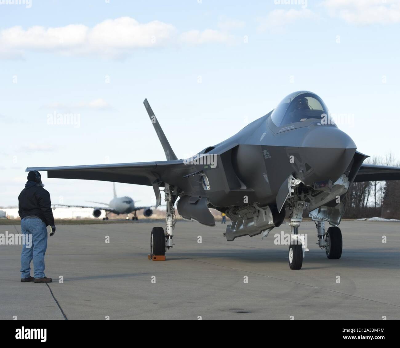 F-35A Lightning II completes first trans-Atlantic Ocean crossing (11 of ...