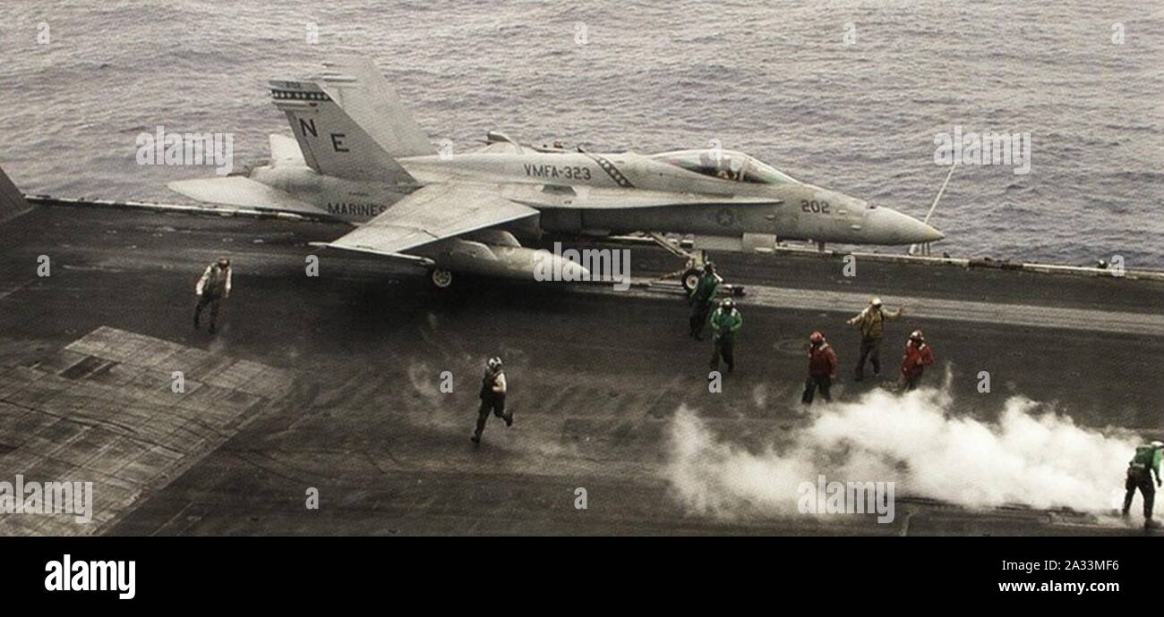 Vmfa 323 hi-res stock photography and images - Alamy