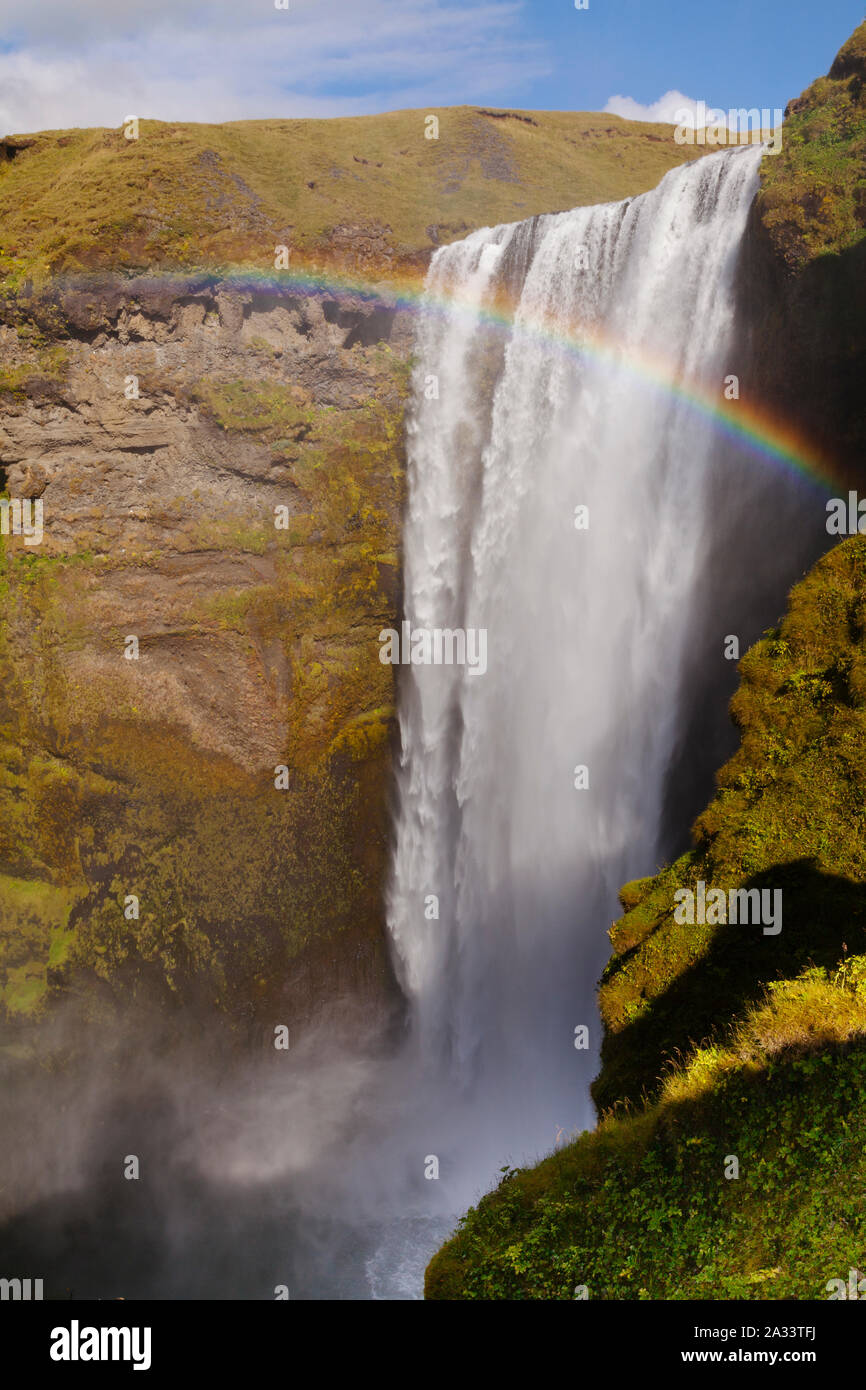 Iceland landscape with rainbow hi-res stock photography and images - Alamy